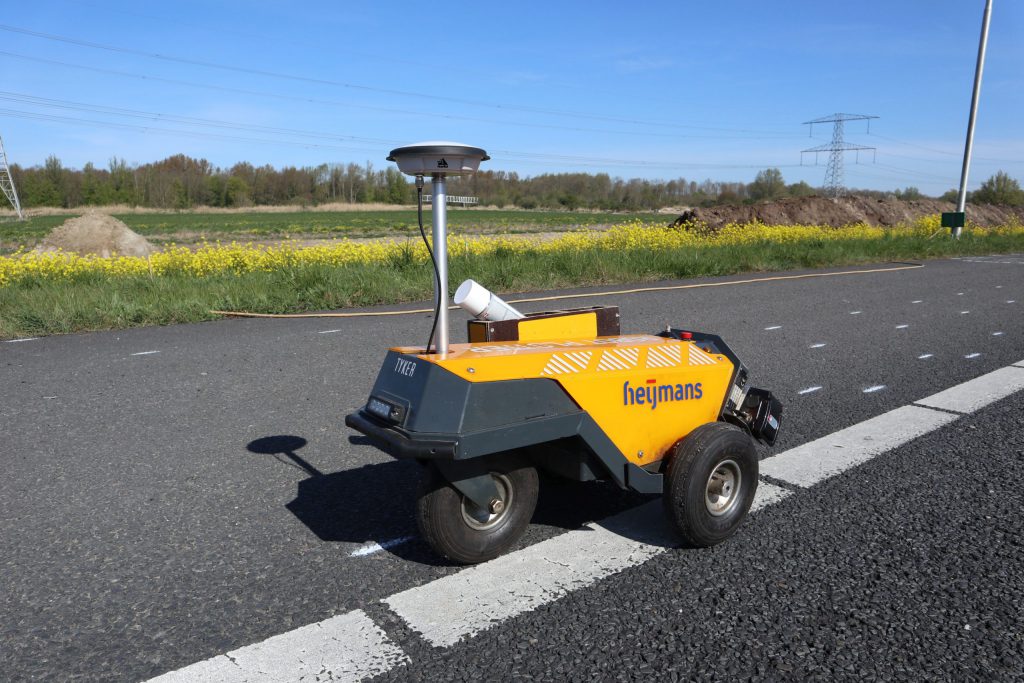 Inzet van Robot Plotter en Road Profiler op groot-onderhoud A12 | Tyker